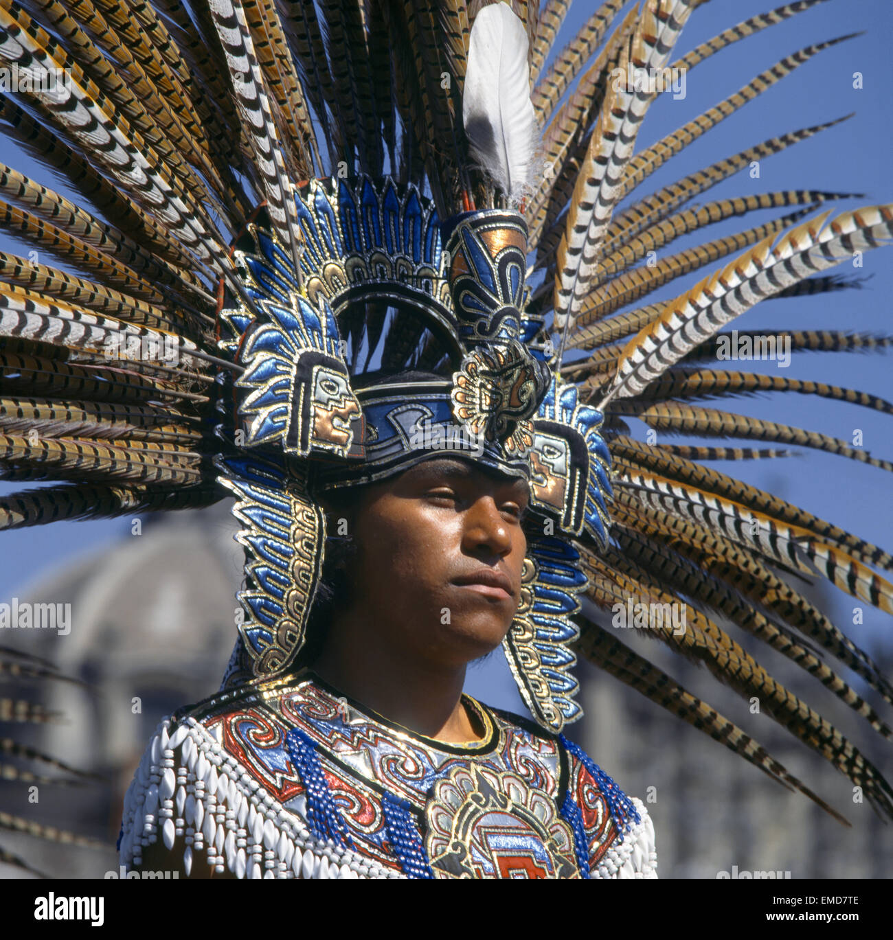 Mexico Indian Dancer Stock Photo - Alamy