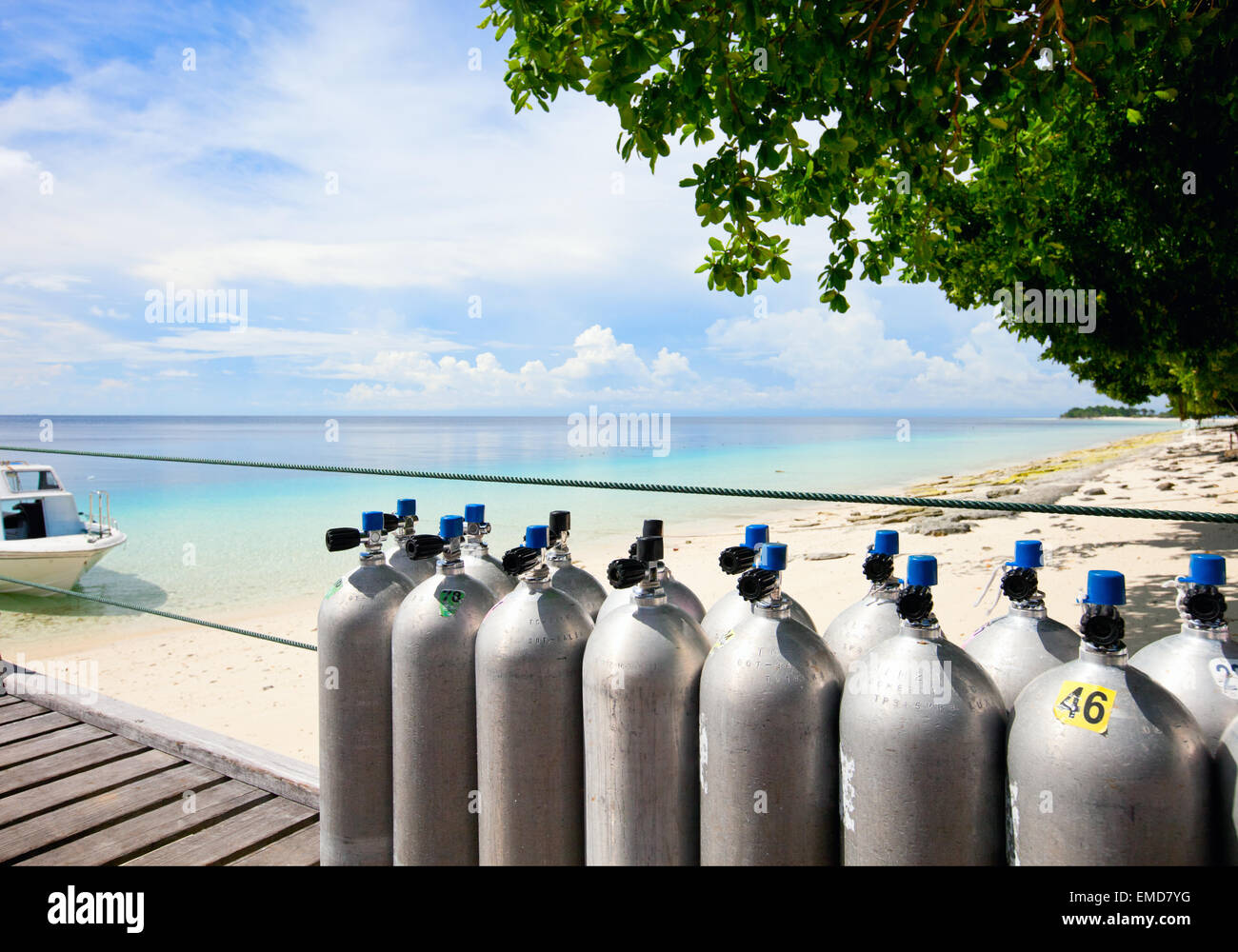 Compressed air diving hi-res stock photography and images - Alamy