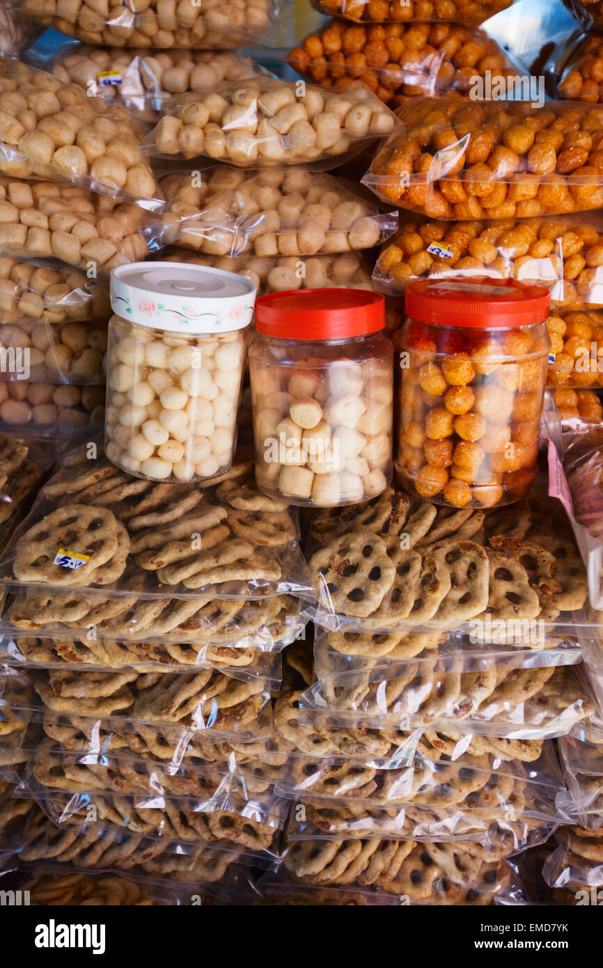 Asian sweets at market Stock Photo - Alamy