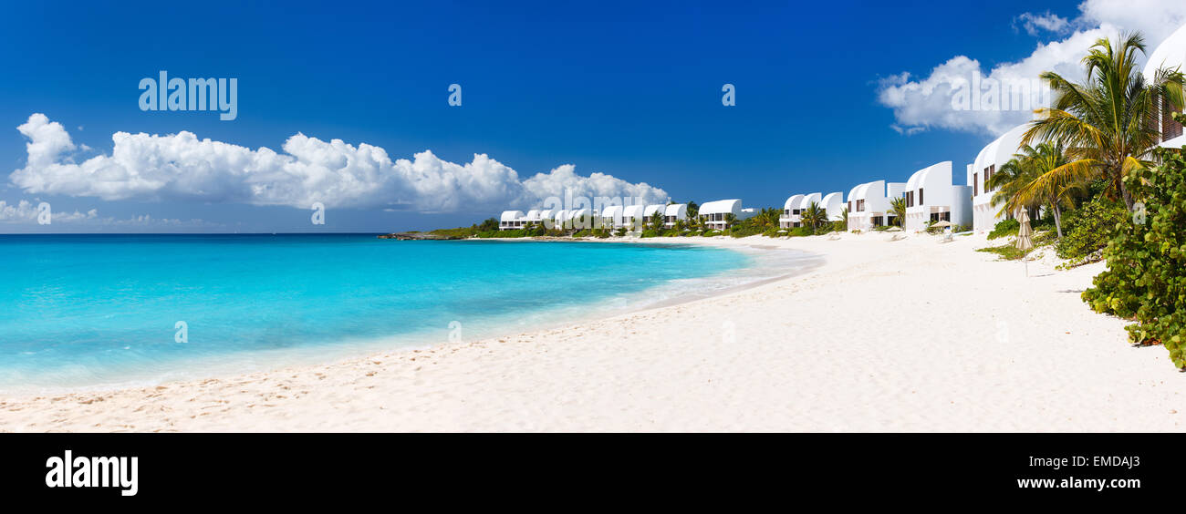 Panorama of a beautiful Caribbean beach Stock Photo - Alamy