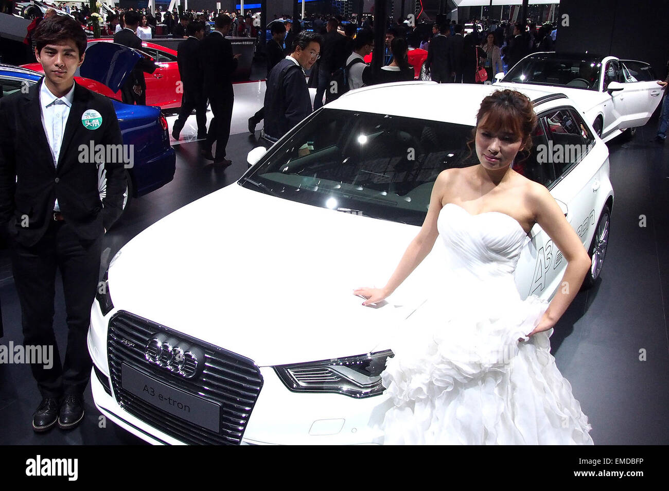 Shanghai china models stand hi-res stock photography and images - Alamy
