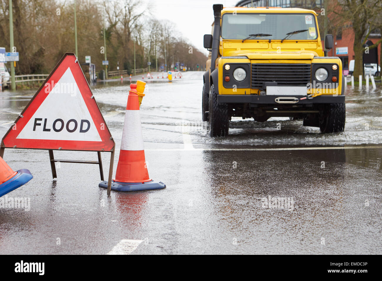 Warning Traffic Sign On Flooded Road Stock Photo - Alamy