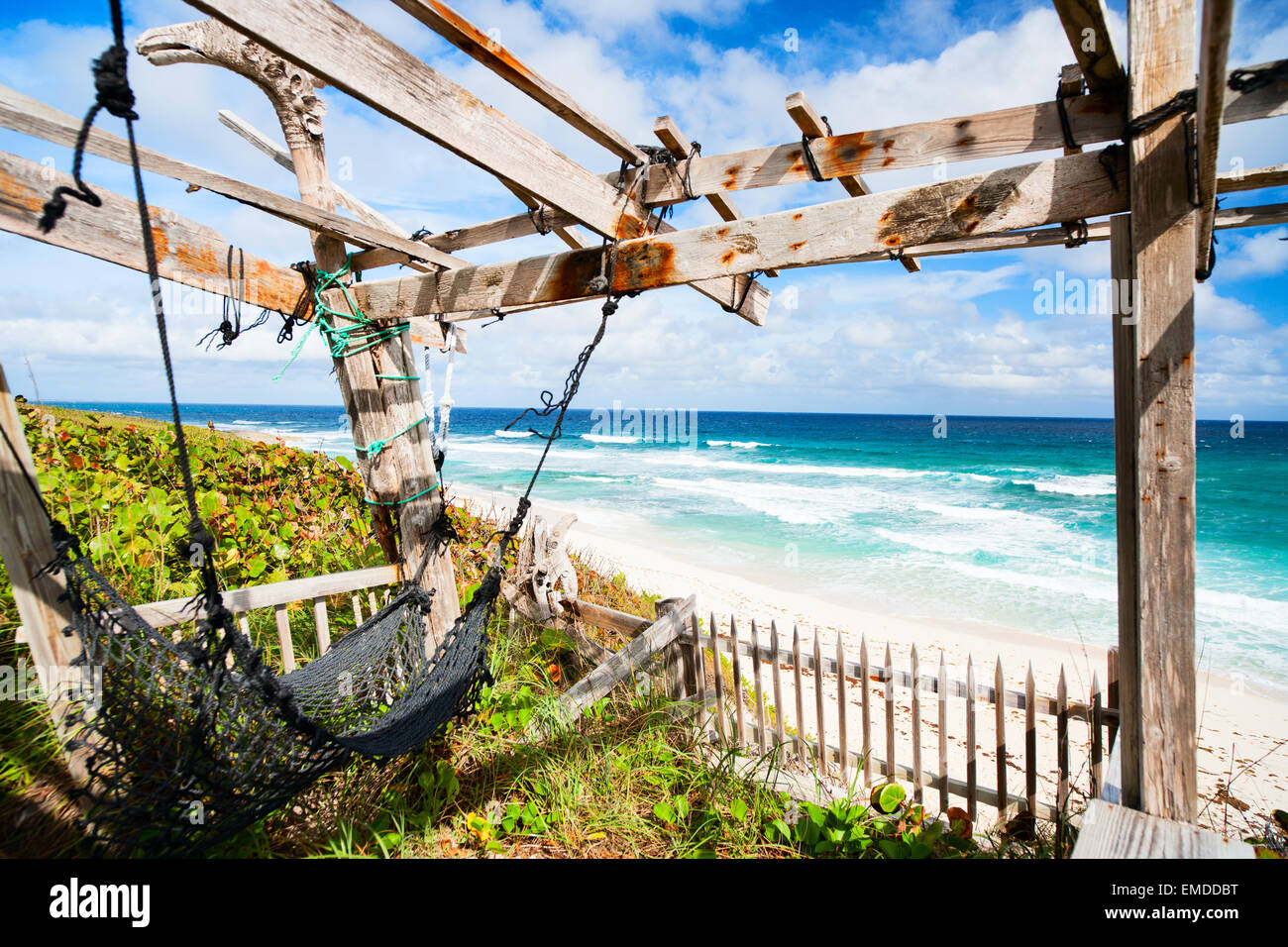 Bahamas beach hut hi-res stock photography and images - Alamy
