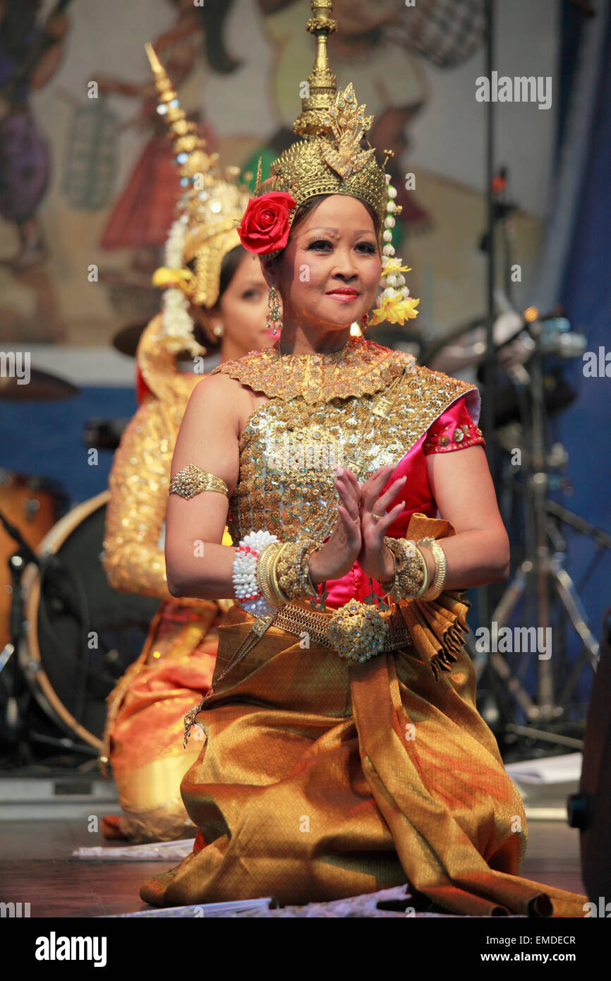 Canada, Quebec, Montreal, Cambodian, festival, people, dancers Stock ...