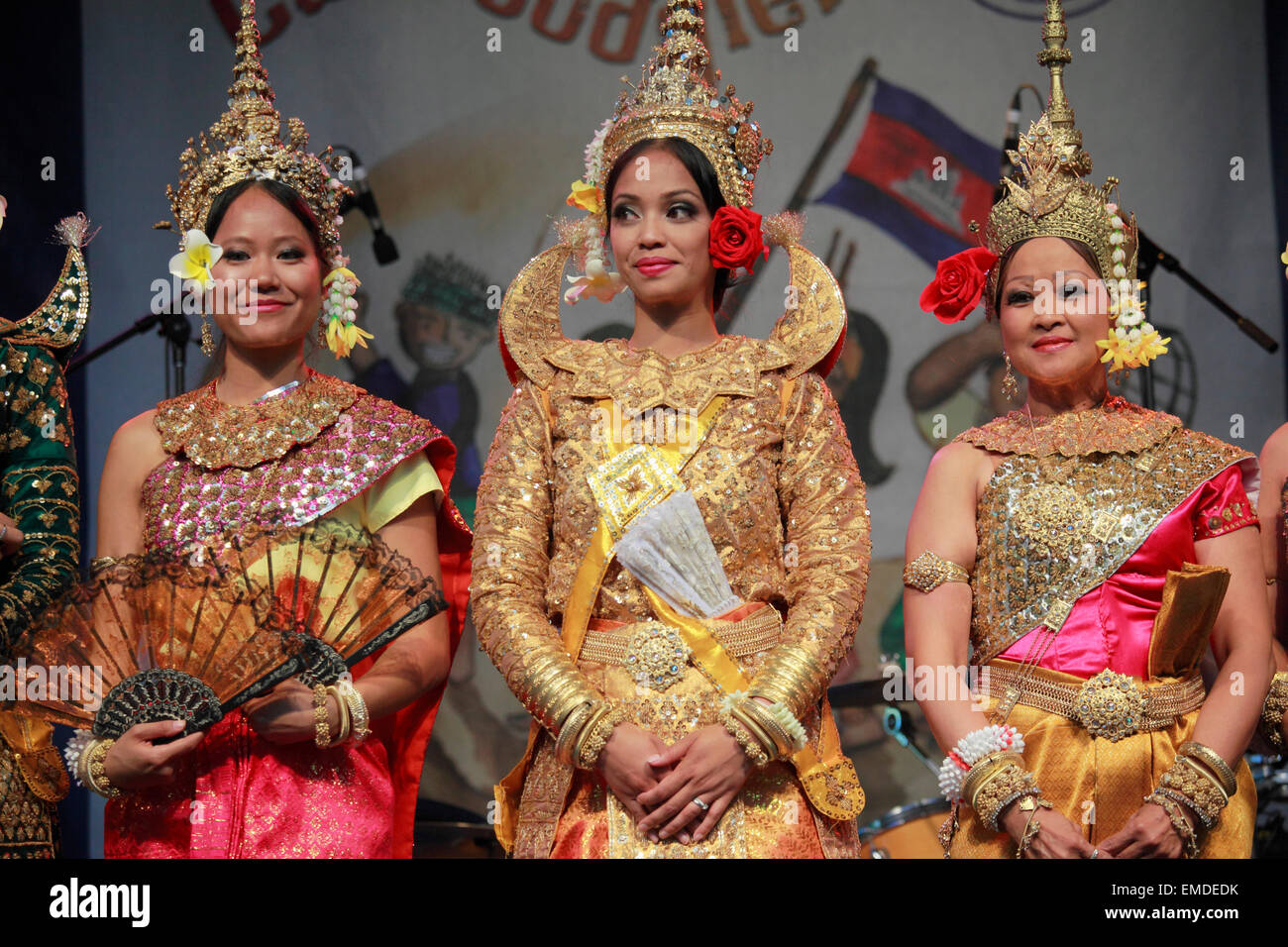 Cambodian people hi-res stock photography and images - Alamy