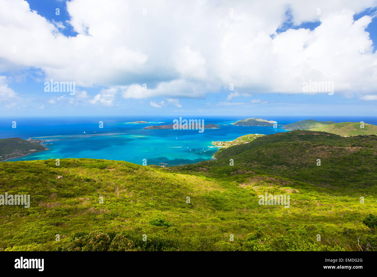 Aerial view tourism tropical coast hi-res stock photography and images ...