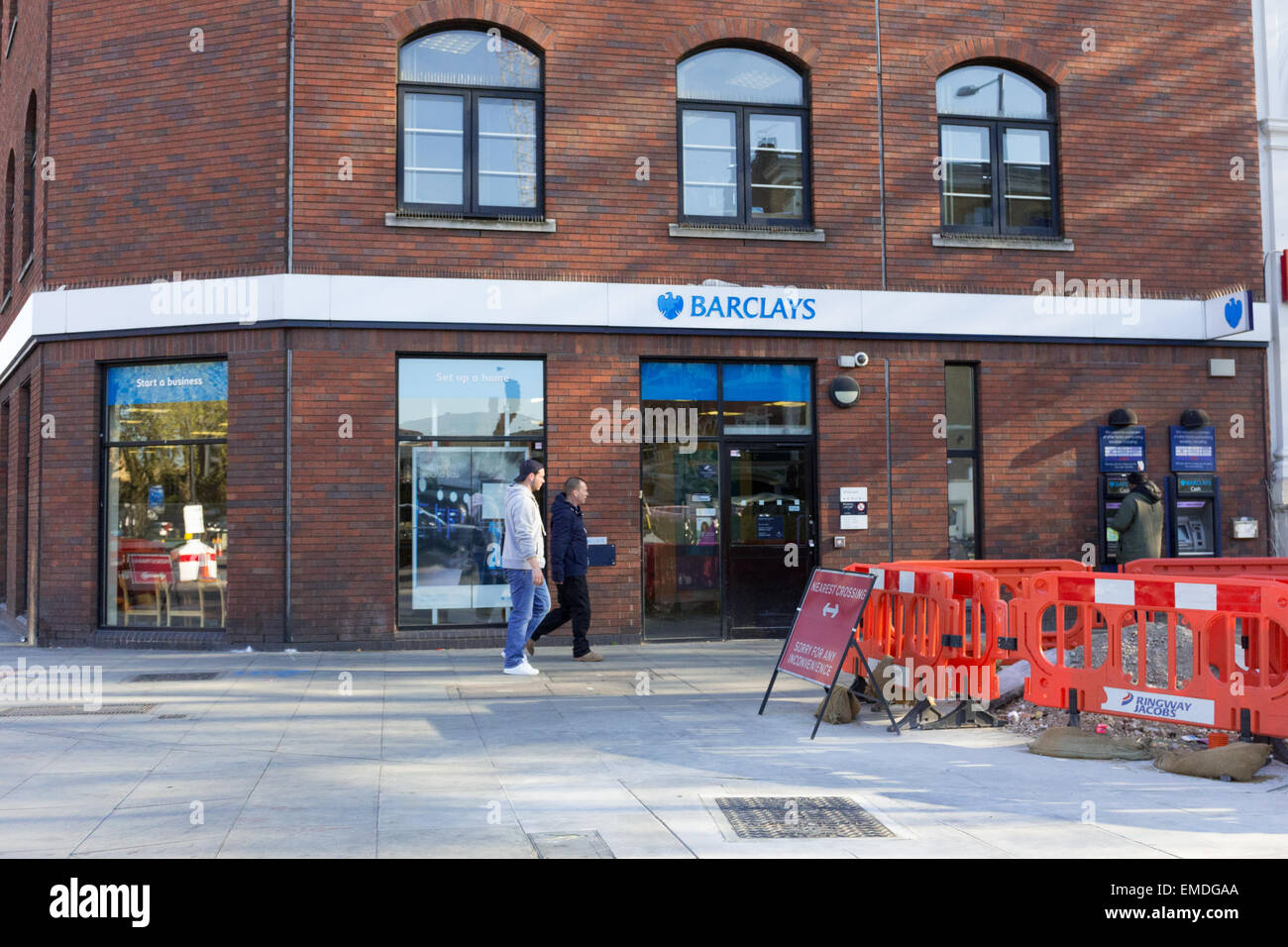 Barclays Bank branch and ATM machine Stock Photo - Alamy