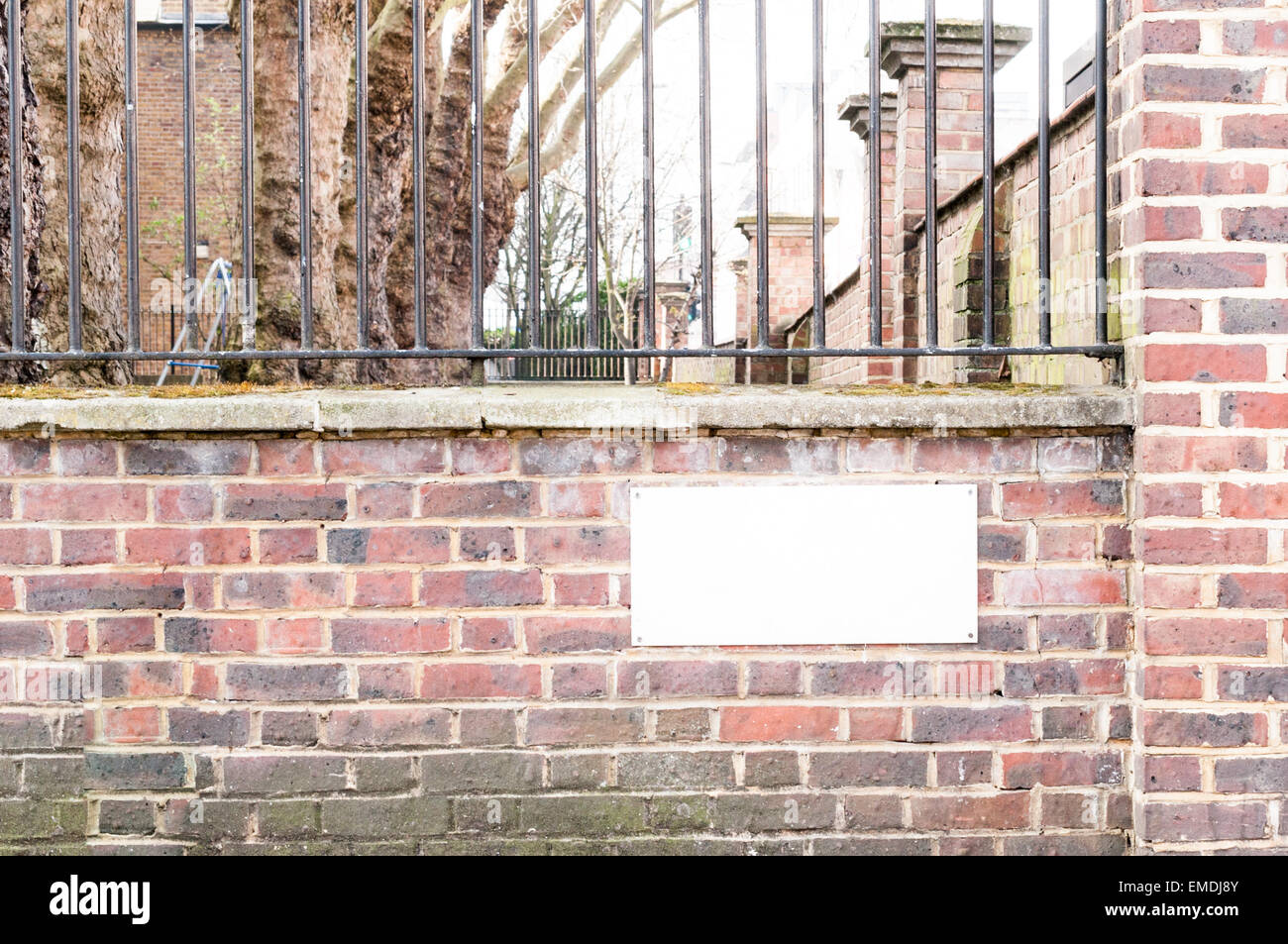 Corner plate spring hi-res stock photography and images - Alamy