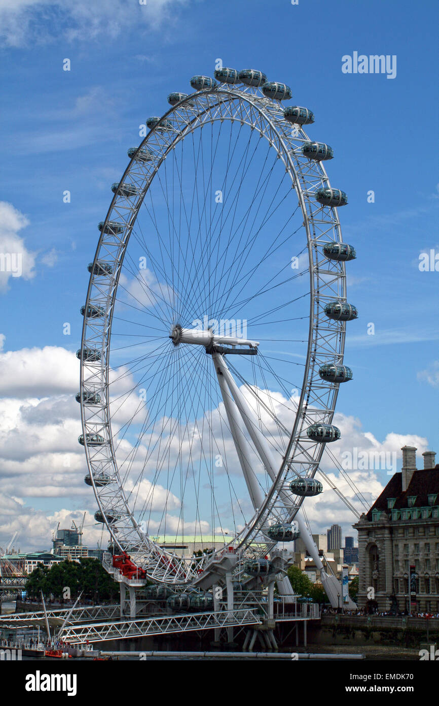 London eye ferris wheel Stock Photo - Alamy