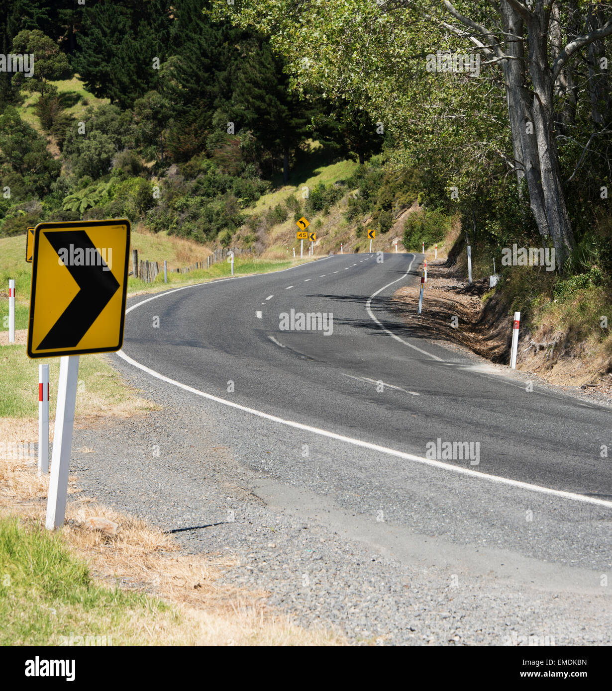 Chevron road sign hi-res stock photography and images - Alamy