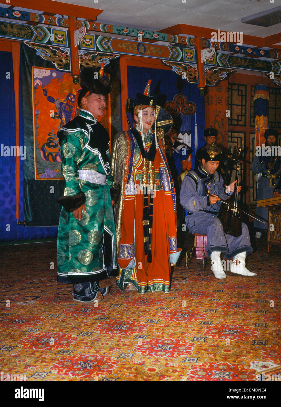 Mongolia Traditional Singing & Music Performance Stock Photo - Alamy