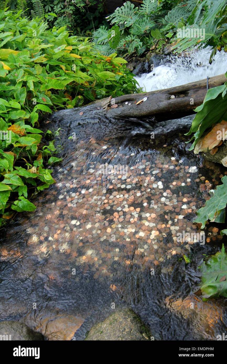 Money waterfall hi-res stock photography and images - Alamy