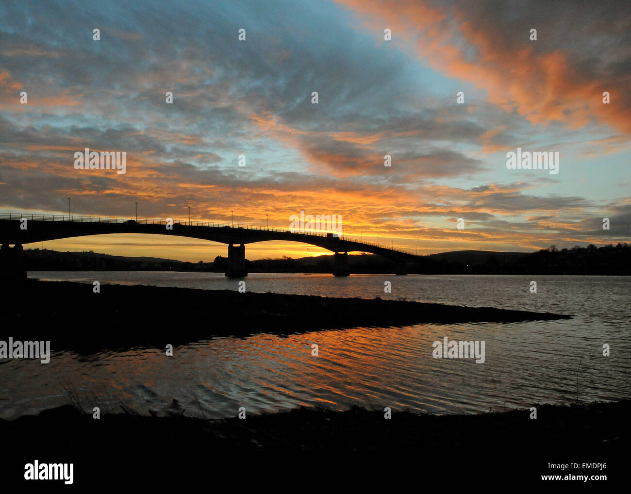Taw Bridge Sunrise Dawn Barnstaple Devon Downstream Bridge over the ...