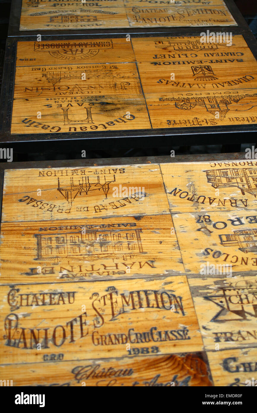 Wine box table Stock Photo - Alamy