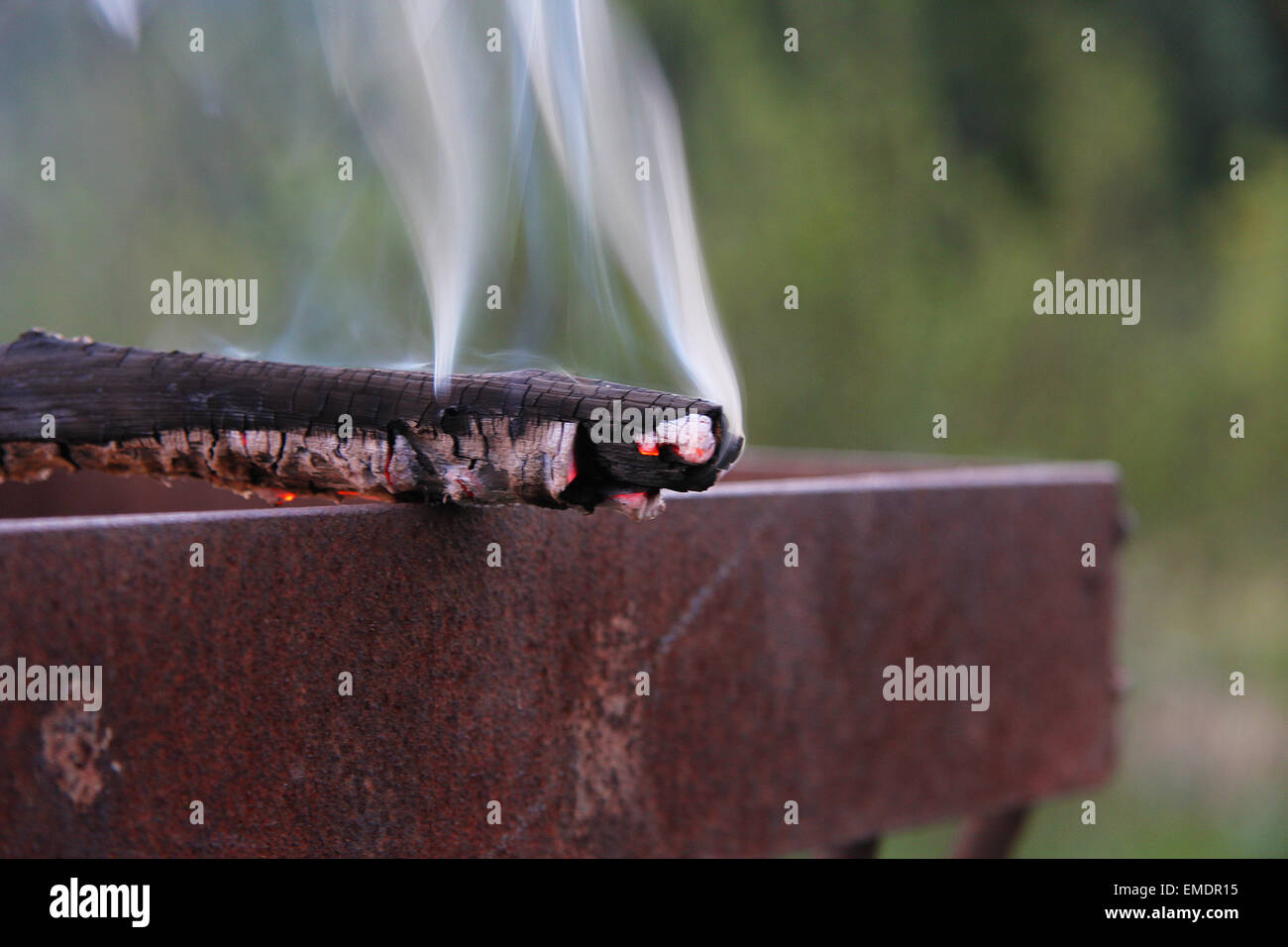 Fire burning smoke hi-res stock photography and images - Alamy
