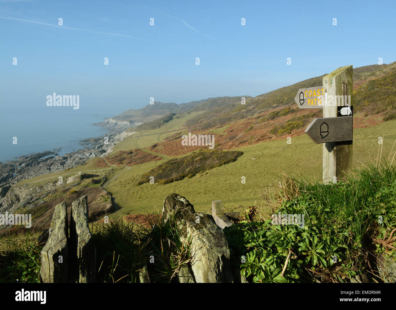 Headland walks hi-res stock photography and images - Alamy