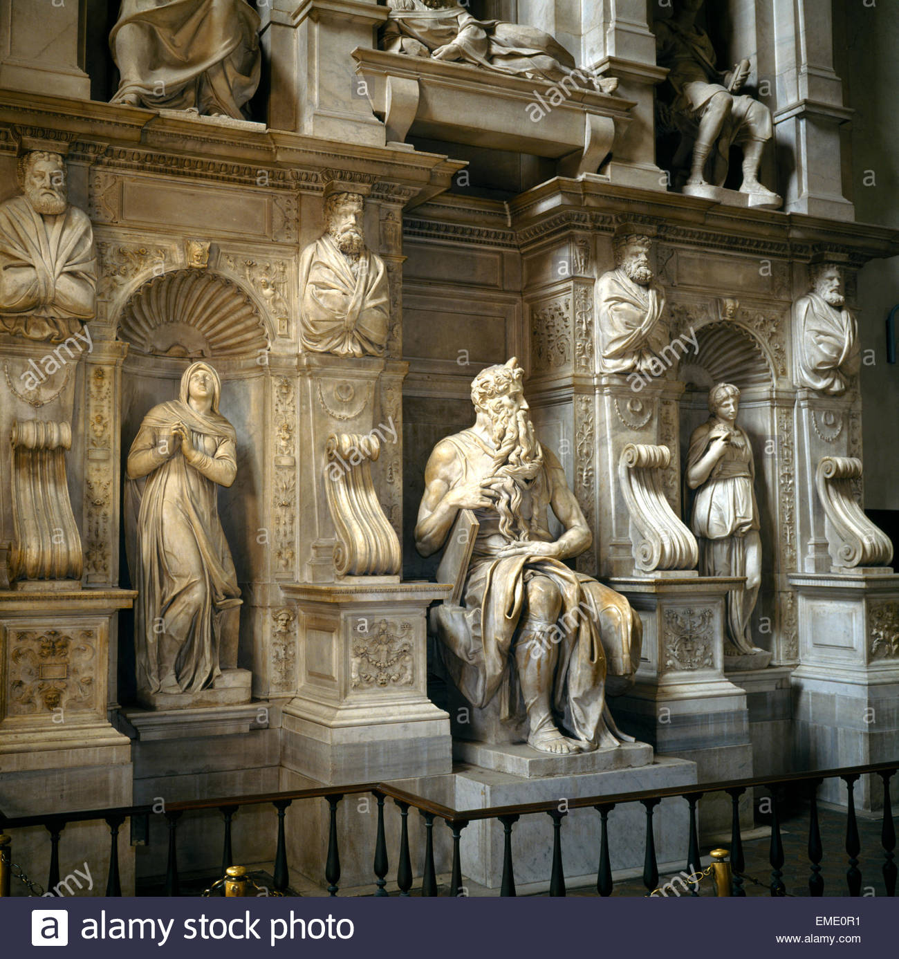 Chains St Peter High Resolution Stock Photography and Images - Alamy