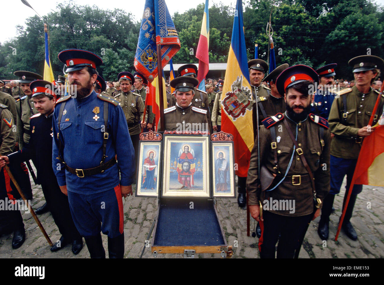 Russian Don Cossacks stand at attention during a blessing at the ...