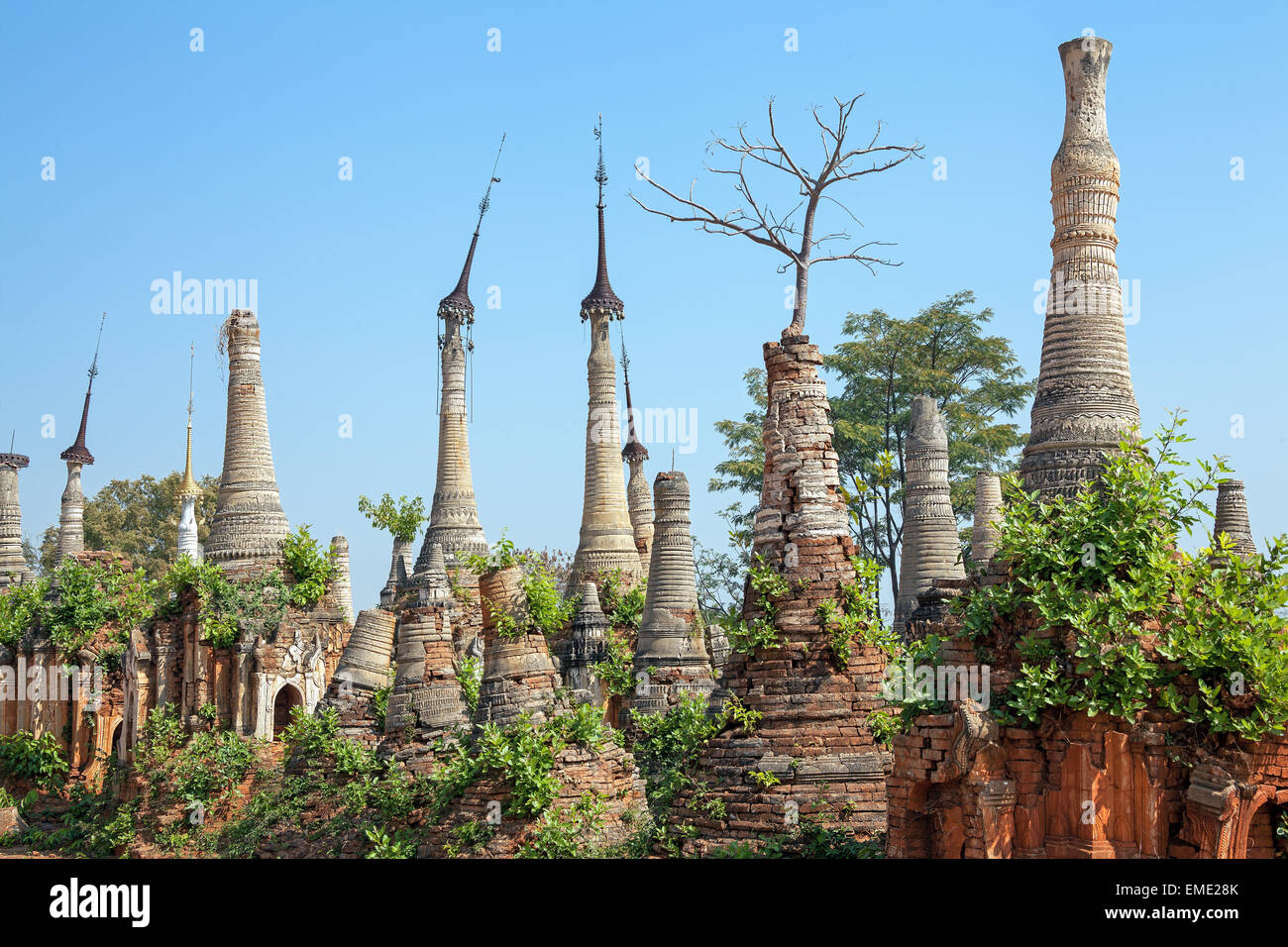 Ruins of ancient Burmese Buddhist pagodas Nyaung Ohak, Shwe Indein ...