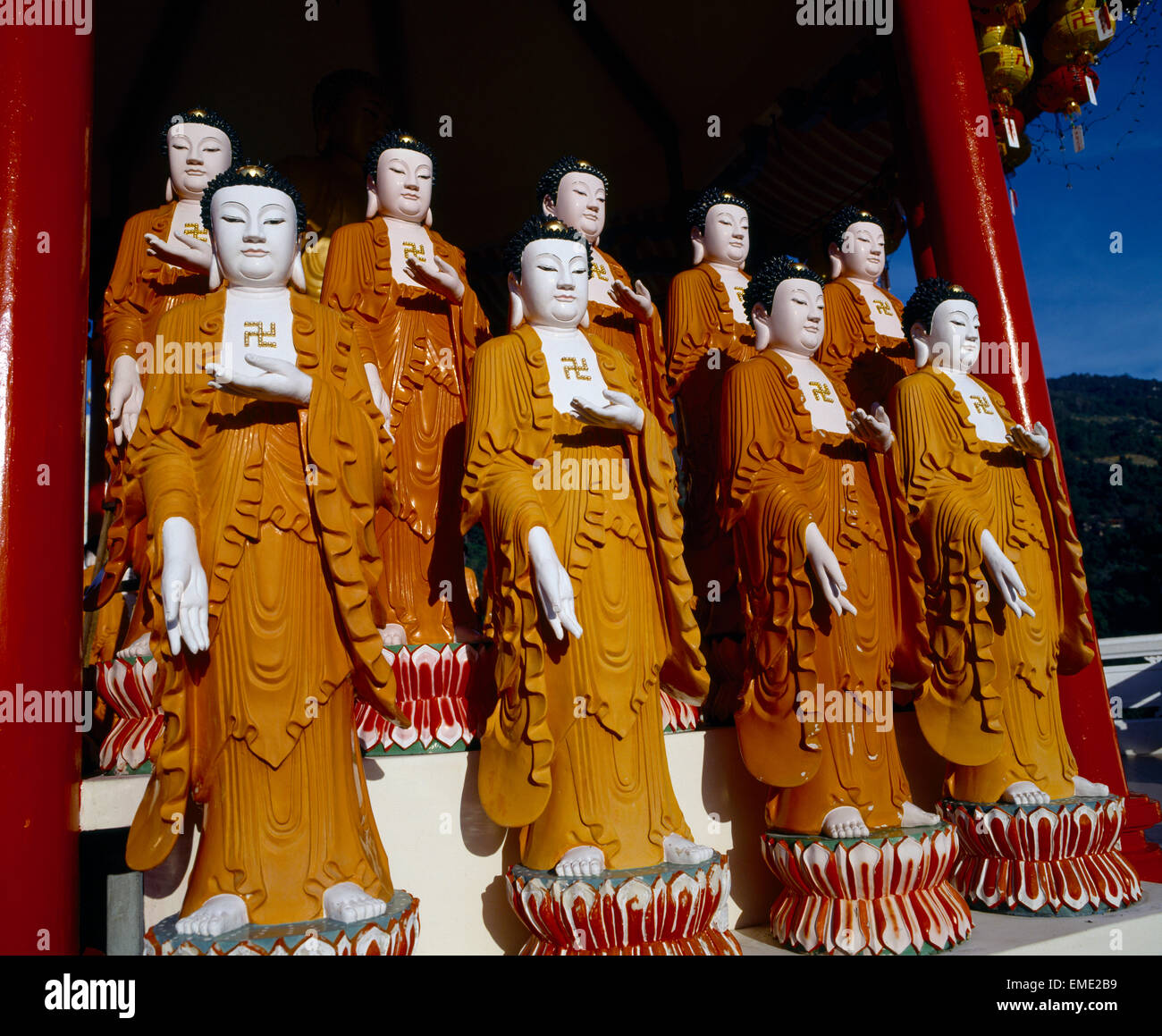 buddha statues kek lok si temple penang malaysia Stock Photo - Alamy