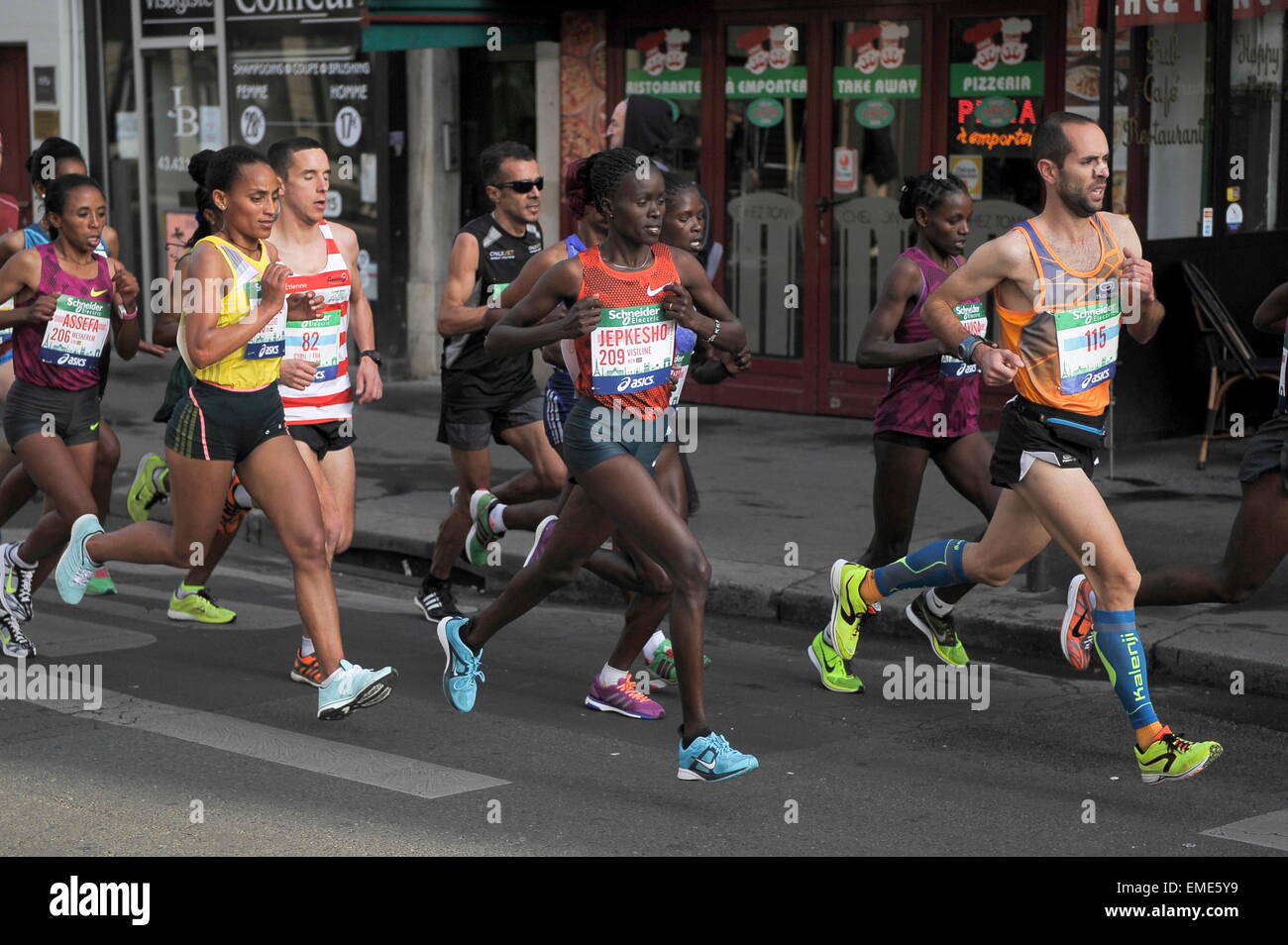 Visiline Jepkesho - 12.04.2015 - Marathon de Paris 2015.Photo : Andre ...