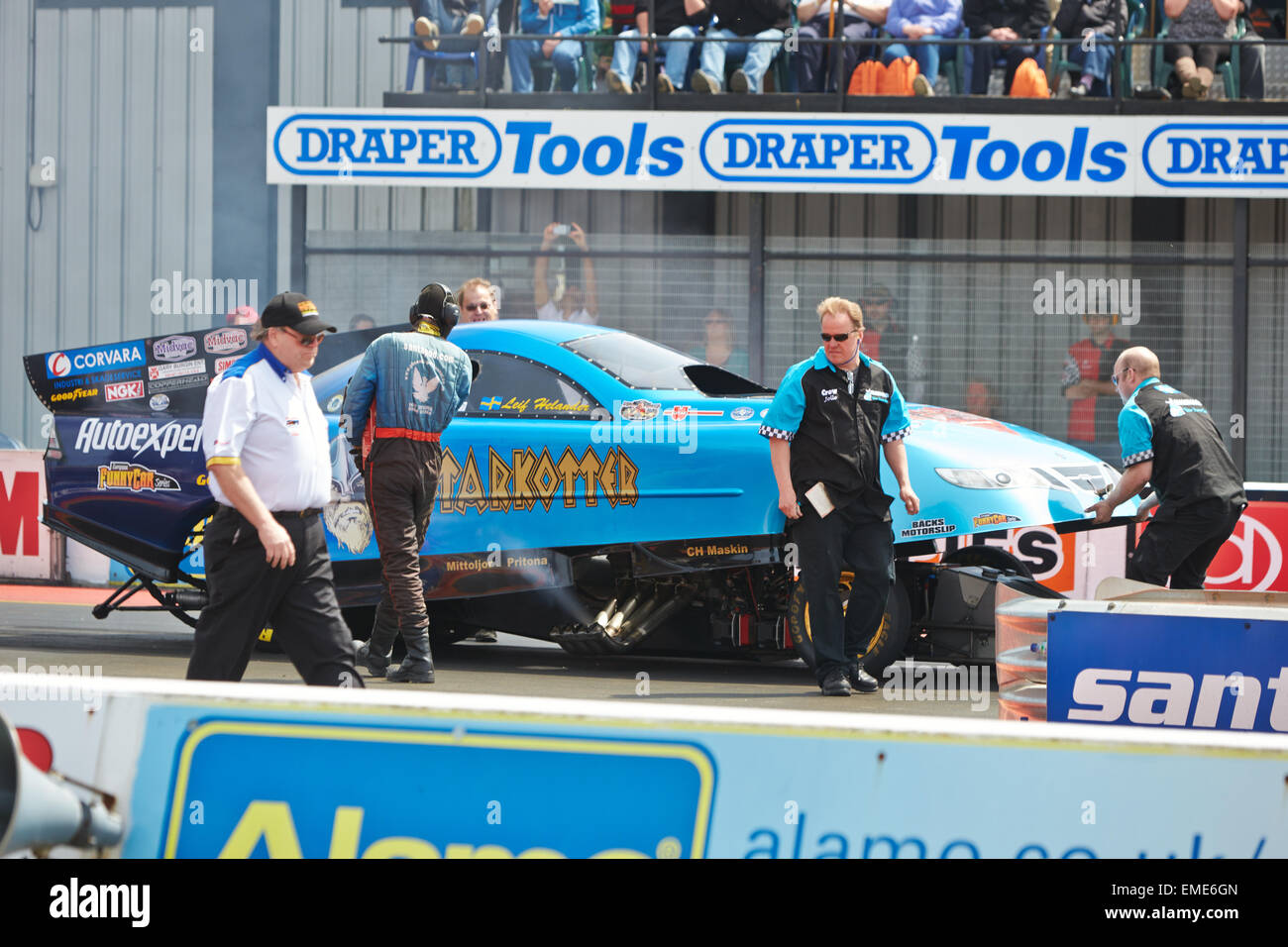 Drag racing at Santa Pod Raceway Stock Photo - Alamy