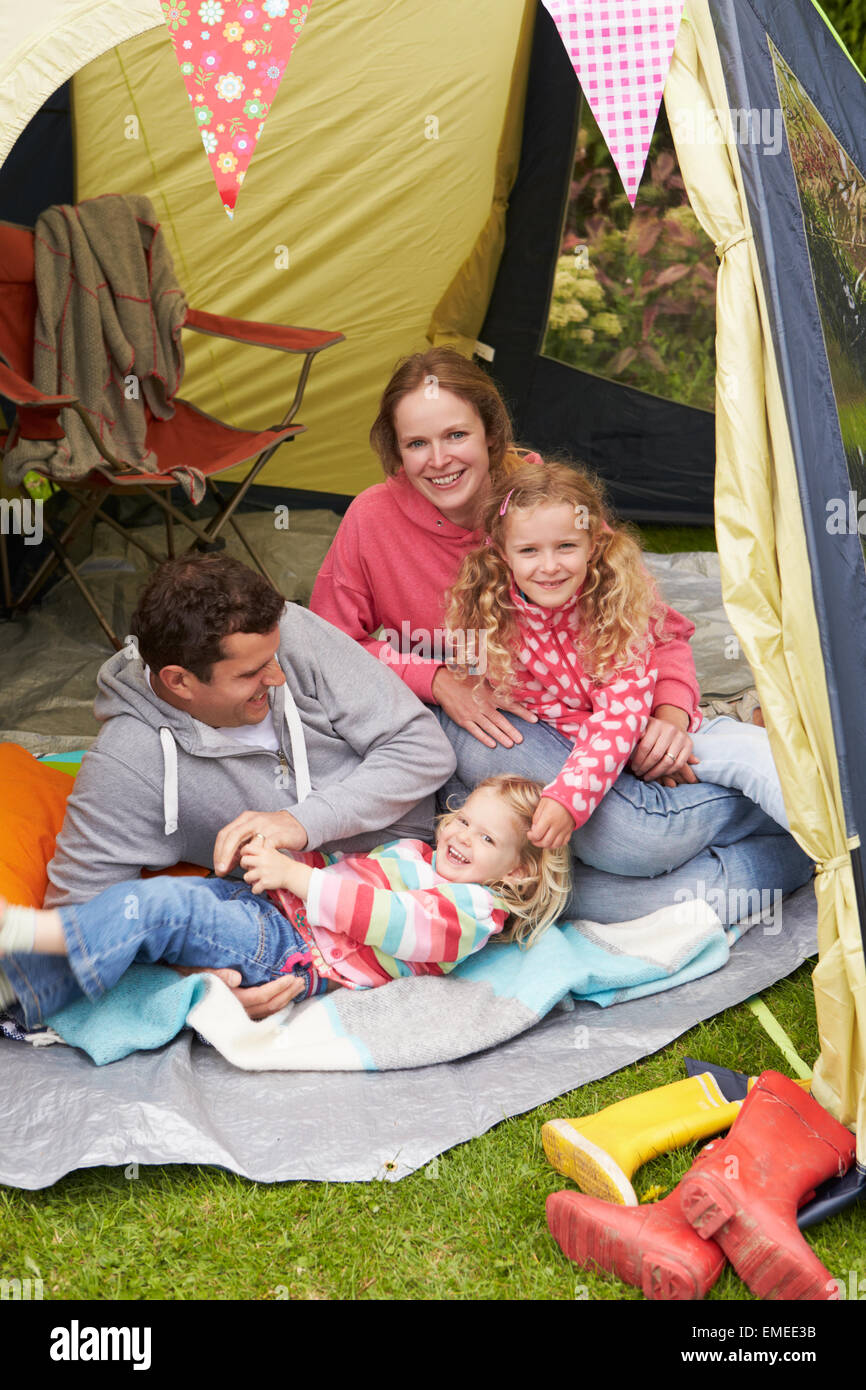 Camping family campsite hi-res stock photography and images - Alamy