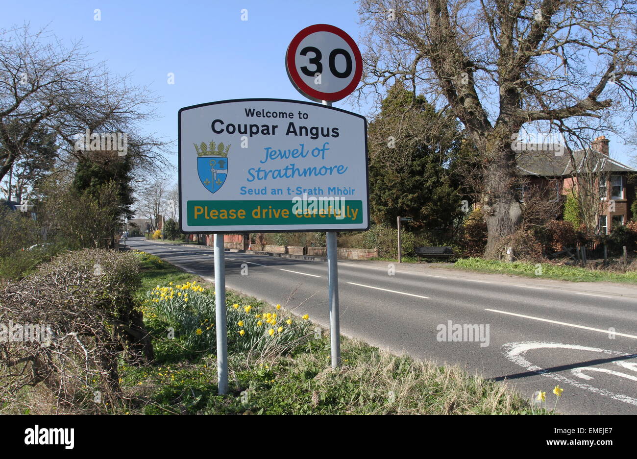 Welcome to Coupar Angus sign Scotland April 2015 Stock Photo - Alamy