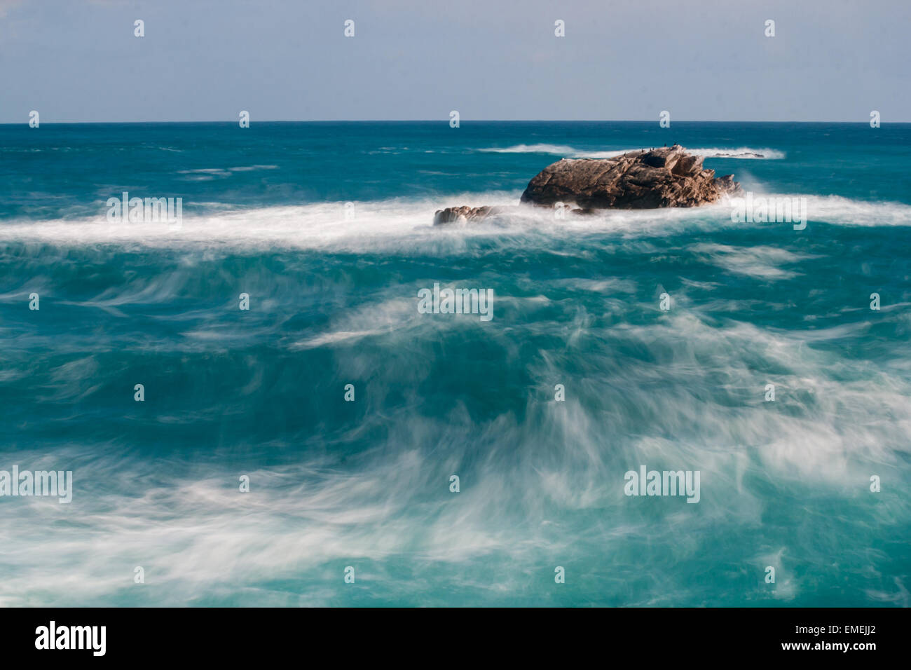 Rocks rocky rock sea headland hi-res stock photography and images - Alamy