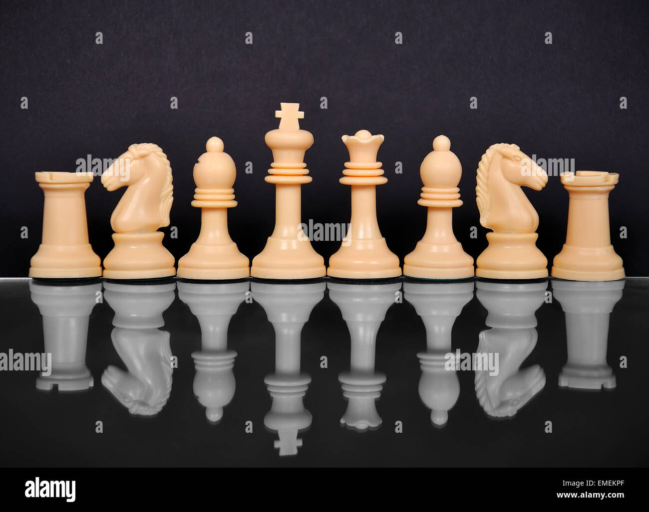 Chess pieces black white hi-res stock photography and images - Alamy
