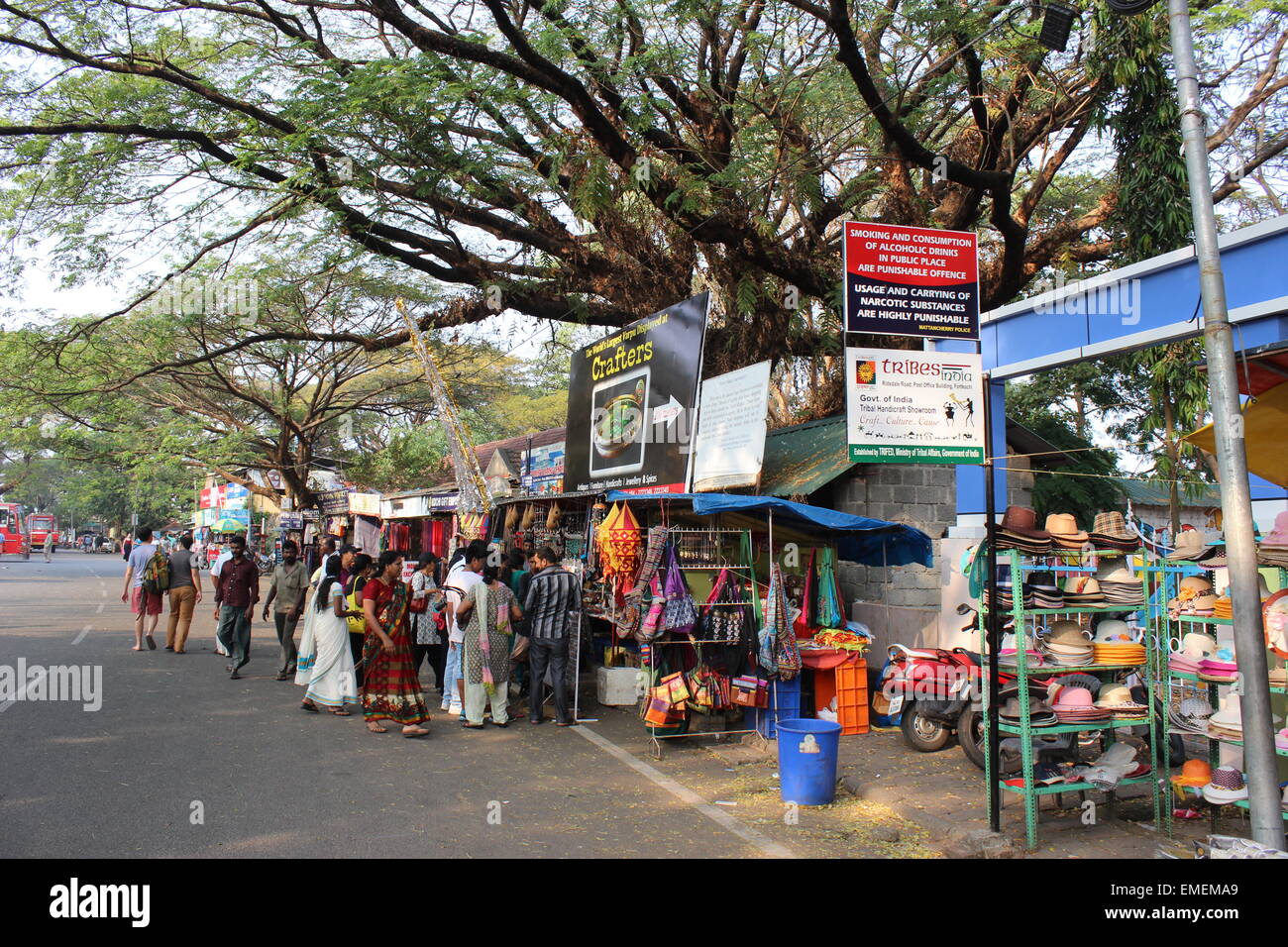 Tourist stalls by the bus stand in Mattancherry Stock Photo - Alamy