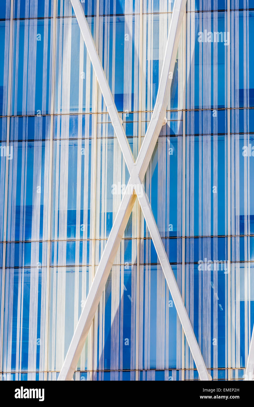 Modern office building background in Barcelona Stock Photo - Alamy