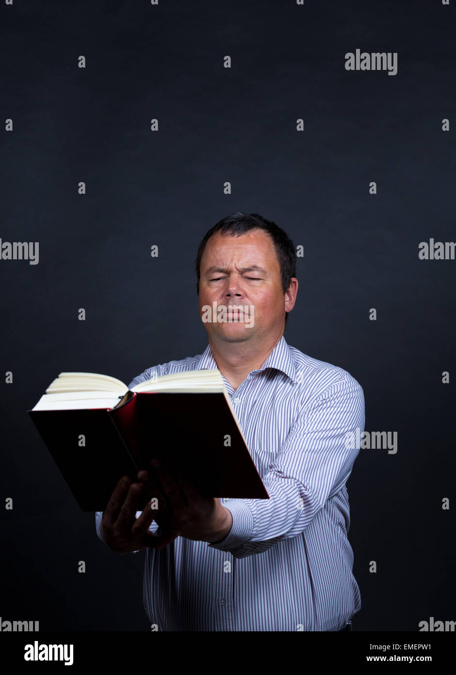 Is Reading Without Glasses Bad For Your Eyes at John Rosado blog