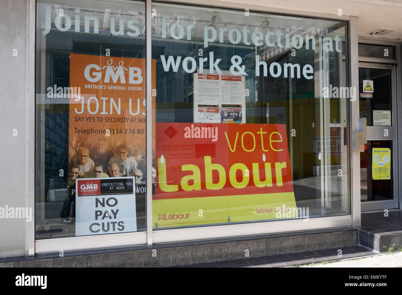 Vote Labour sign in the window of the GMB Trade Union centre in ...