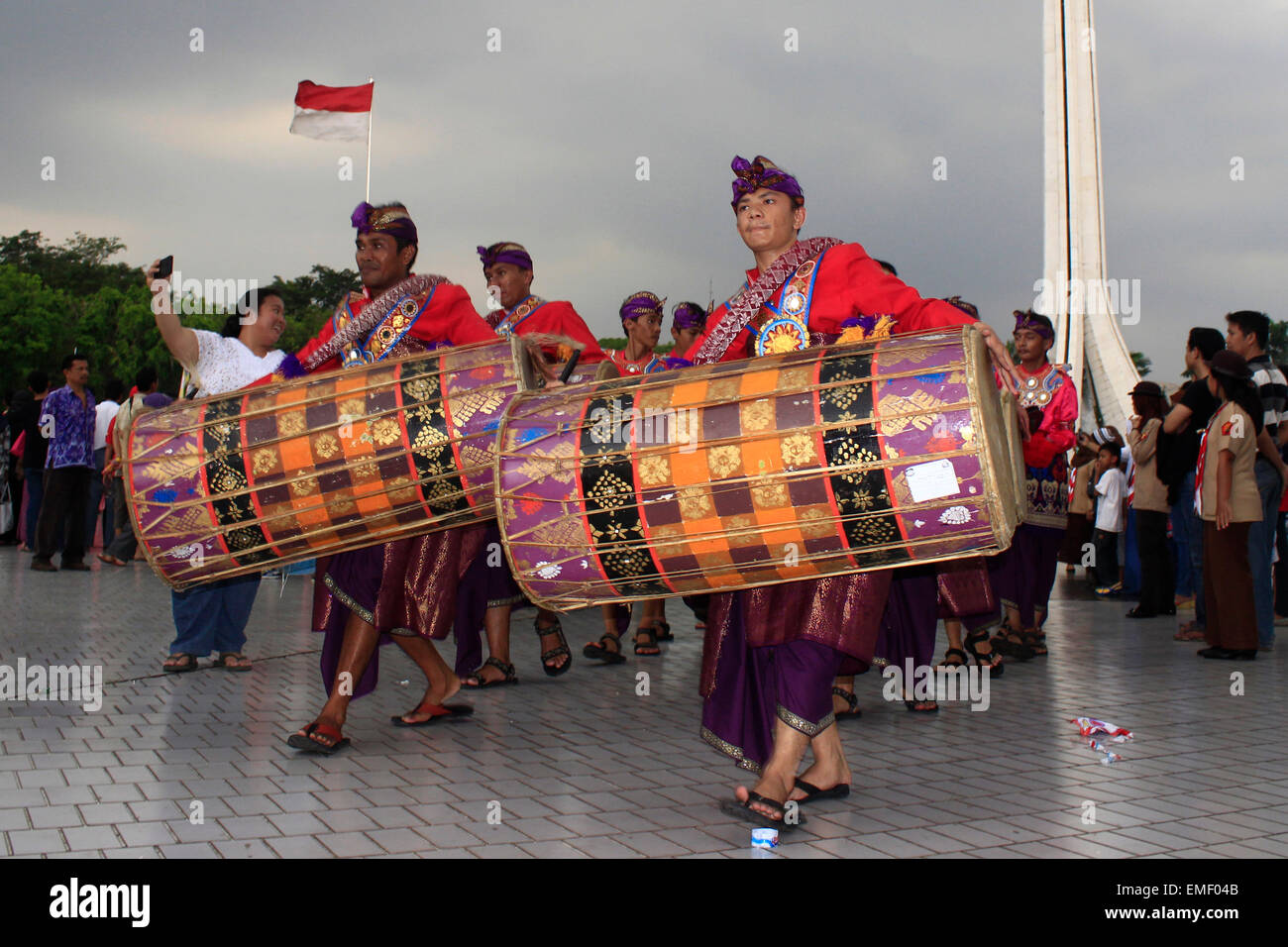Indonesia. 19th Apr, 2015. performers perform during Indonesia Culture ...