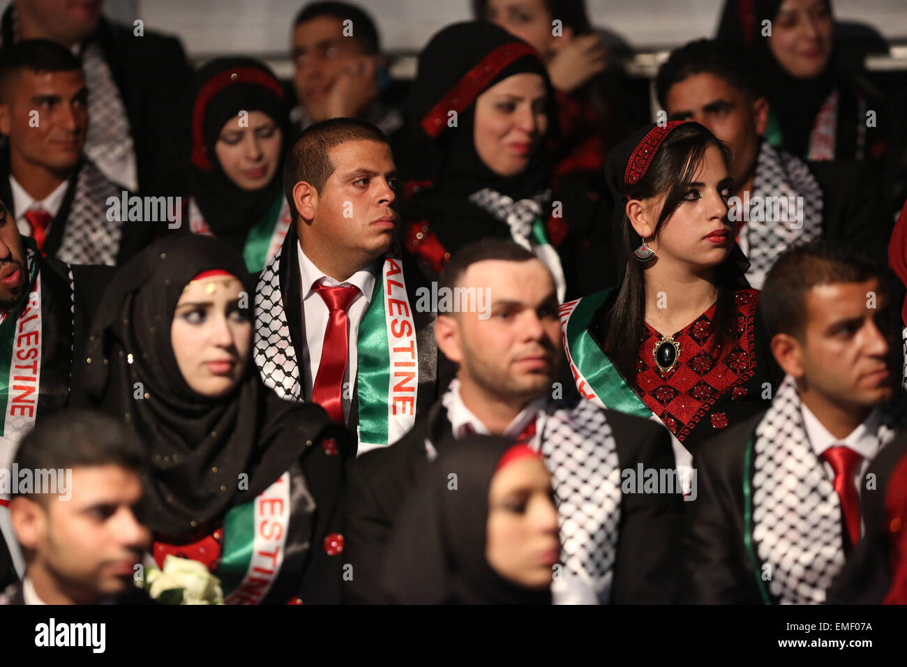Ramallah. 20th Apr, 2015. Palestinian couples take part in a mass ...
