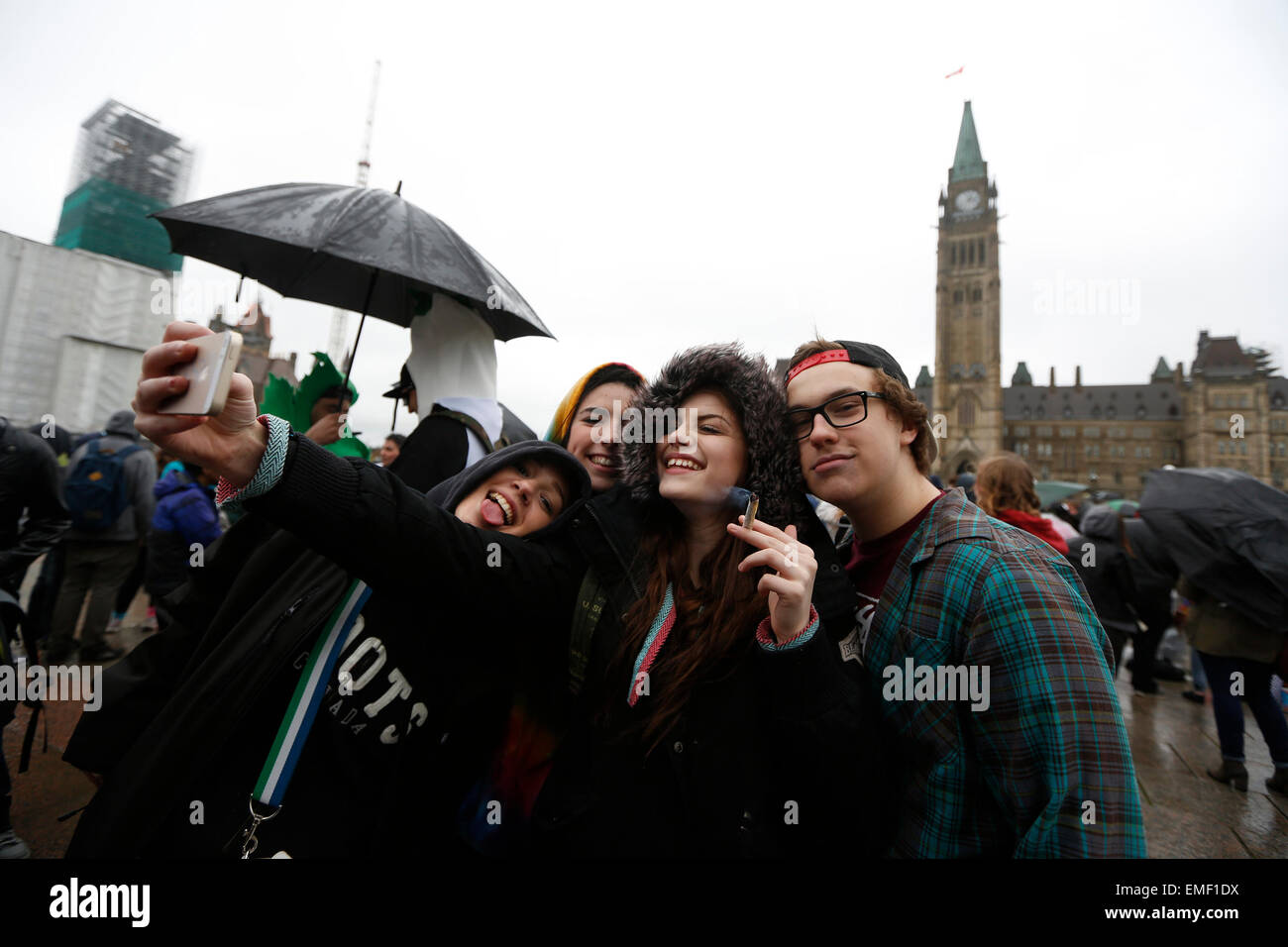 420 smokers hi-res stock photography and images - Alamy