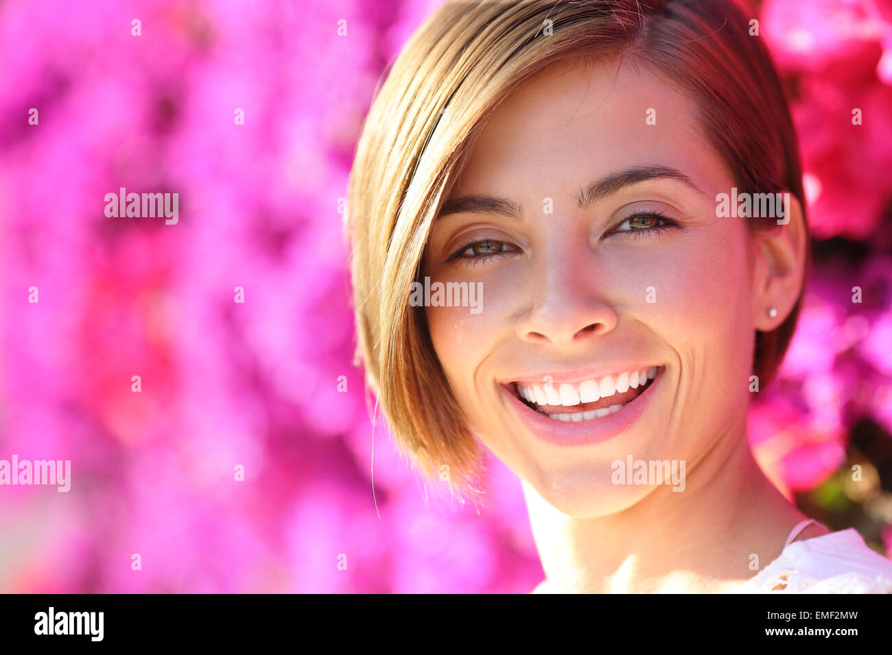 White perfect teeth hi-res stock photography and images - Alamy