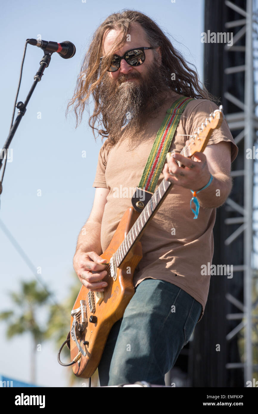 Indio, California, USA. 19th Apr, 2015. Guitarist BRETT NELSON of Built ...
