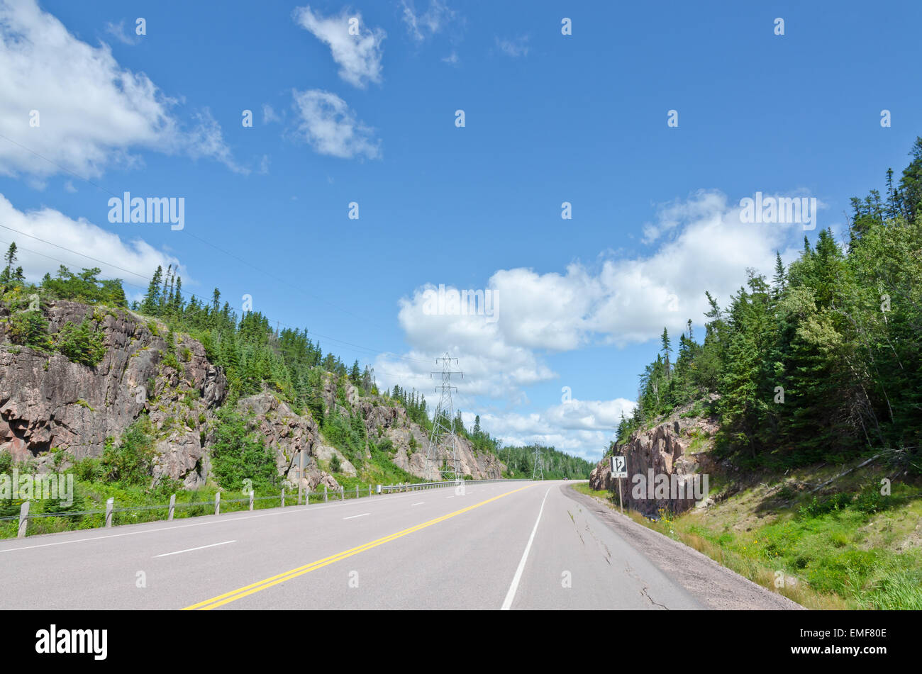 Uphill highway hi-res stock photography and images - Alamy