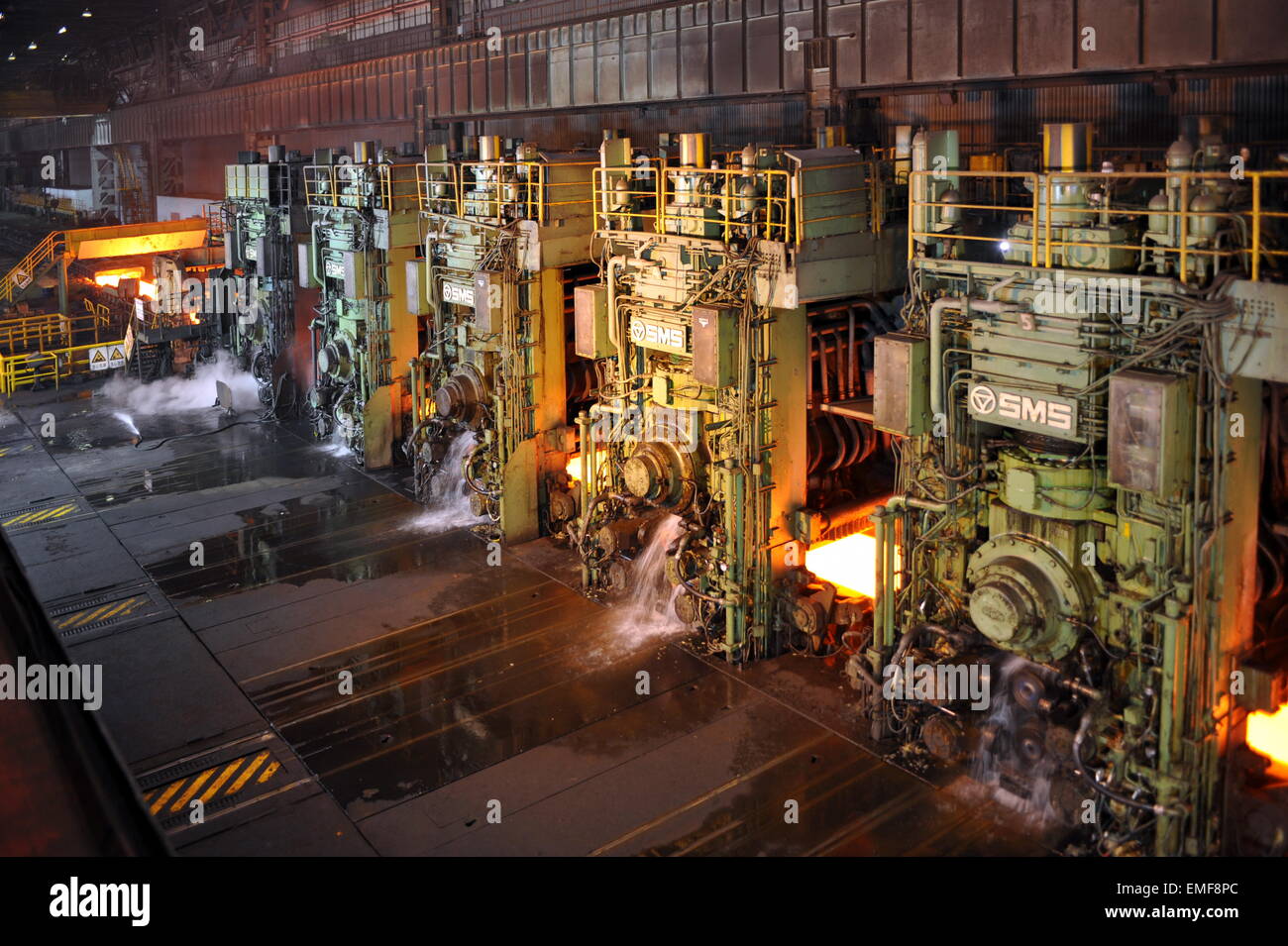 Shanghai. 15th Apr, 2015. Photo taken on April 15, 2015 shows steel ...