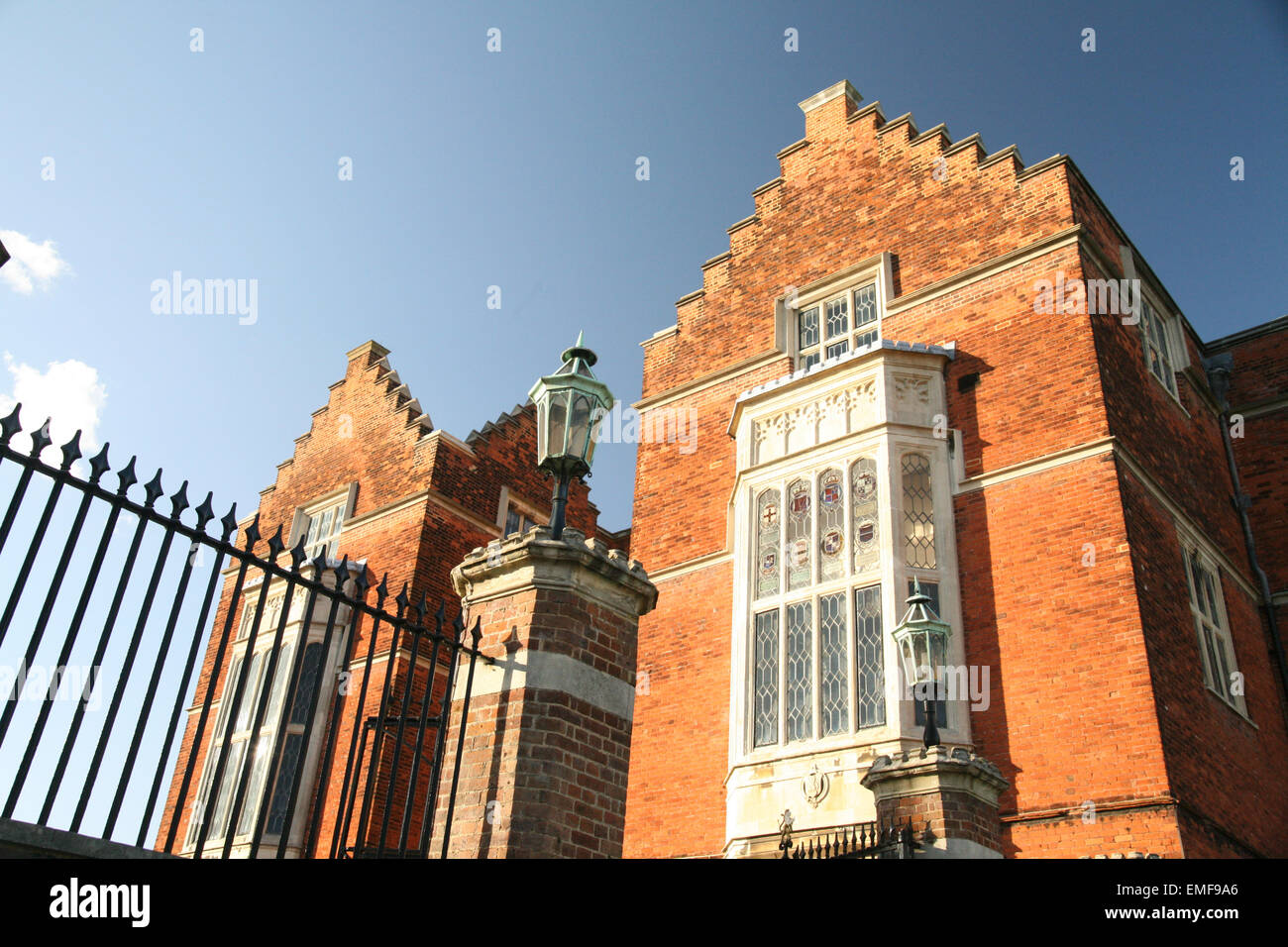 Harrow school uk hi-res stock photography and images - Alamy