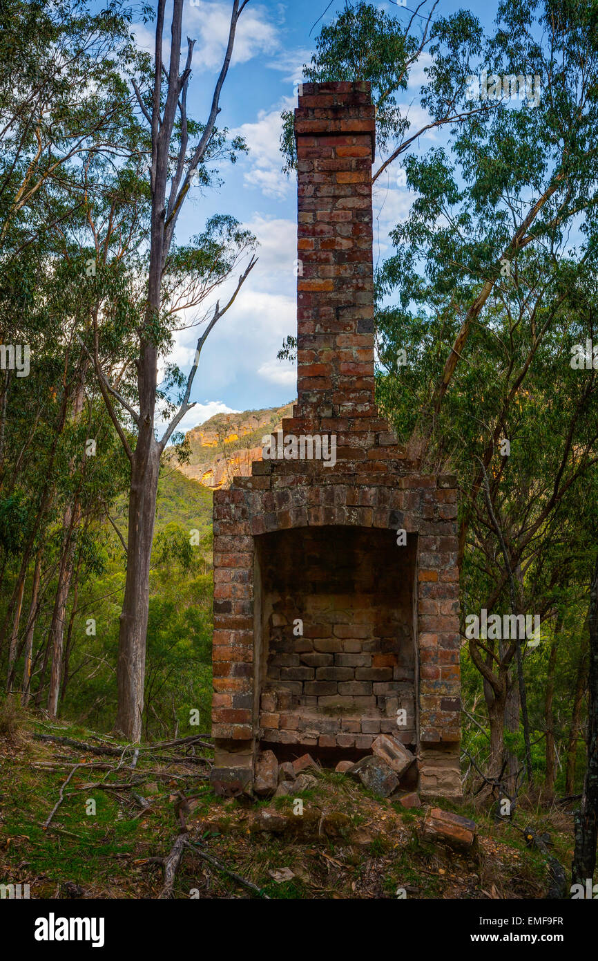 Newnes hi-res stock photography and images - Alamy