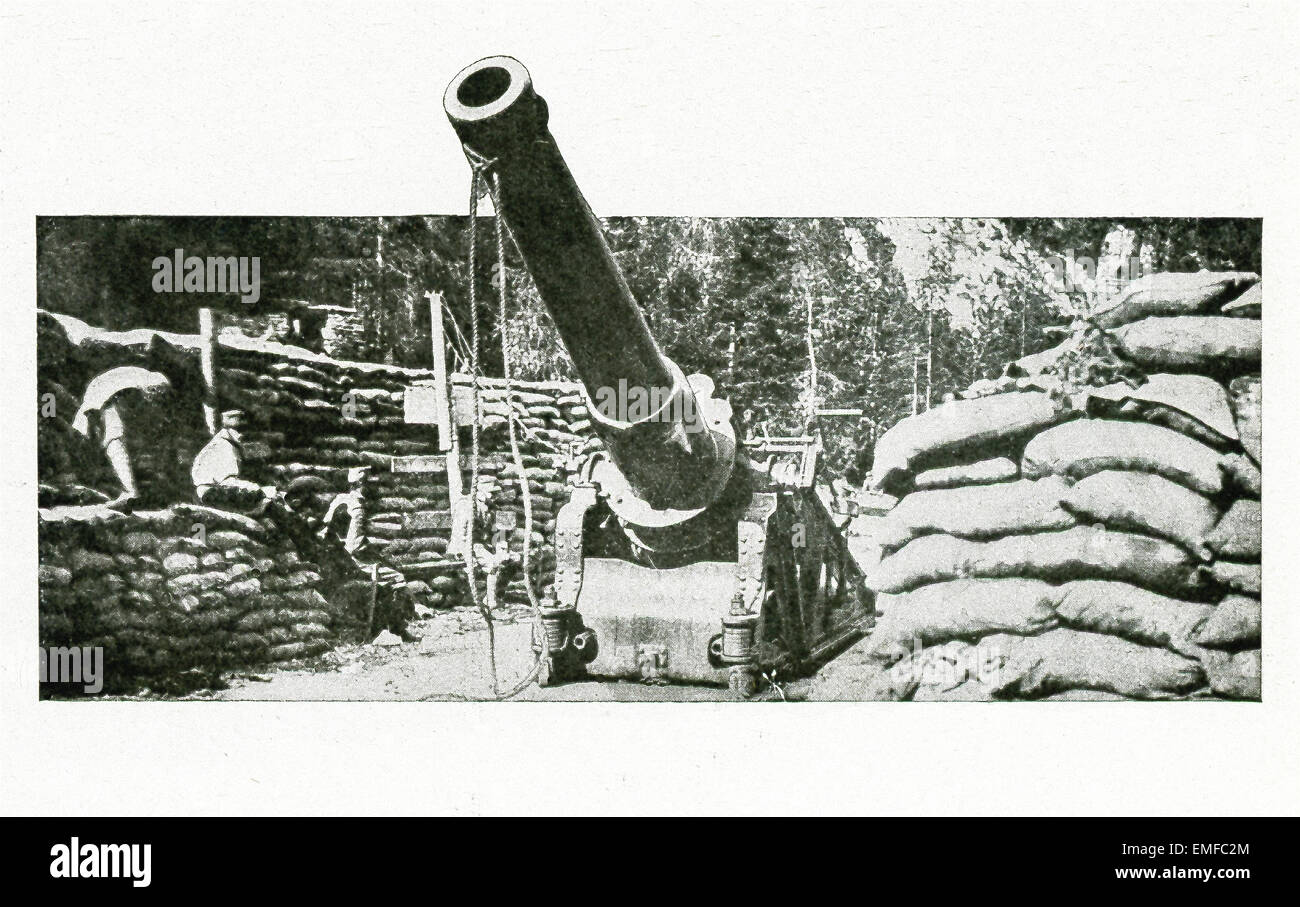 Italian siege gun wwi hi-res stock photography and images - Alamy