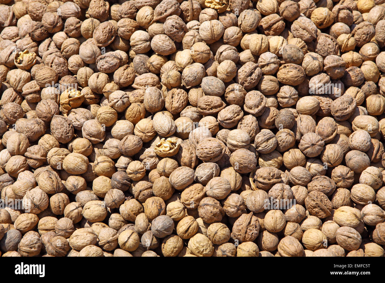 Walnuts on market stall close hi-res stock photography and images - Alamy