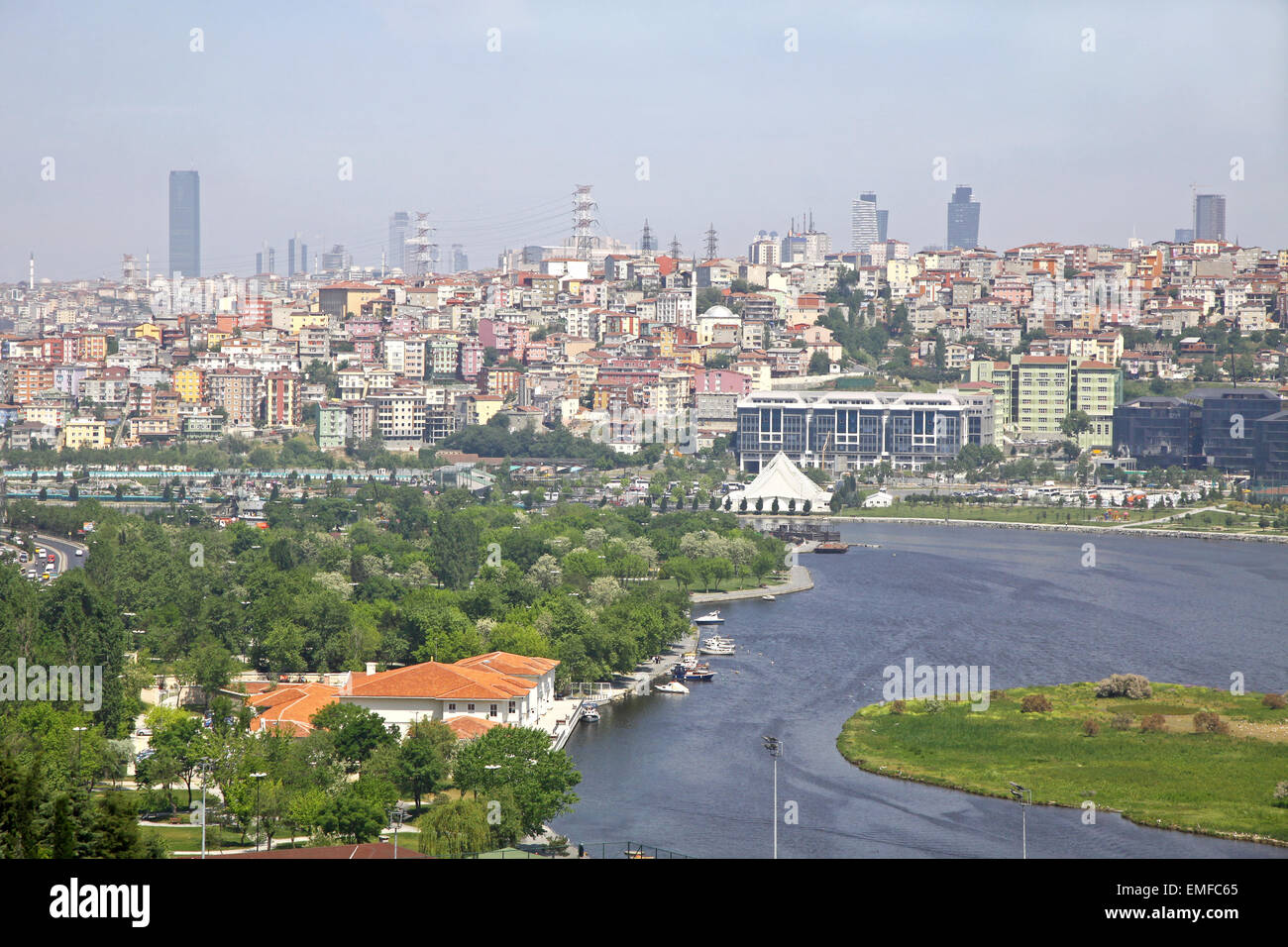 Golden Horn inlet in Istanbul city, Turkey Stock Photo - Alamy