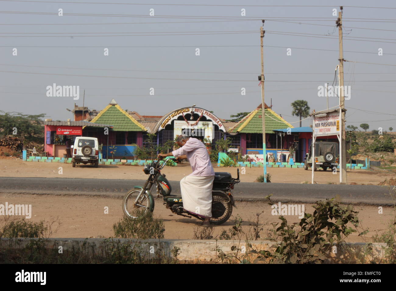 A scene by the roadside in southern India Stock Photo - Alamy