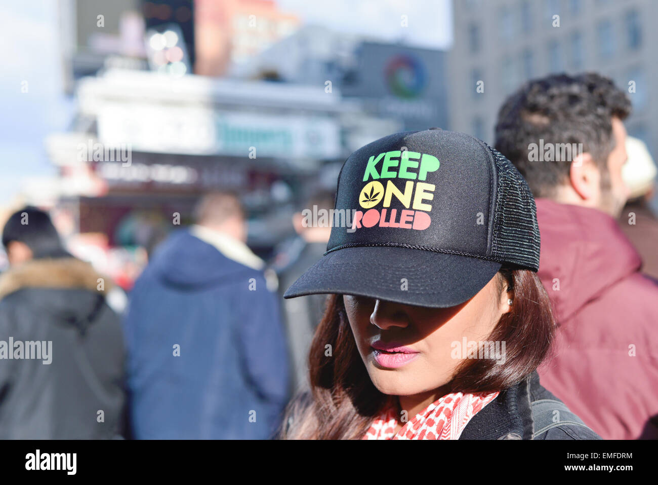Teen girl cigar hi-res stock photography and images - Alamy