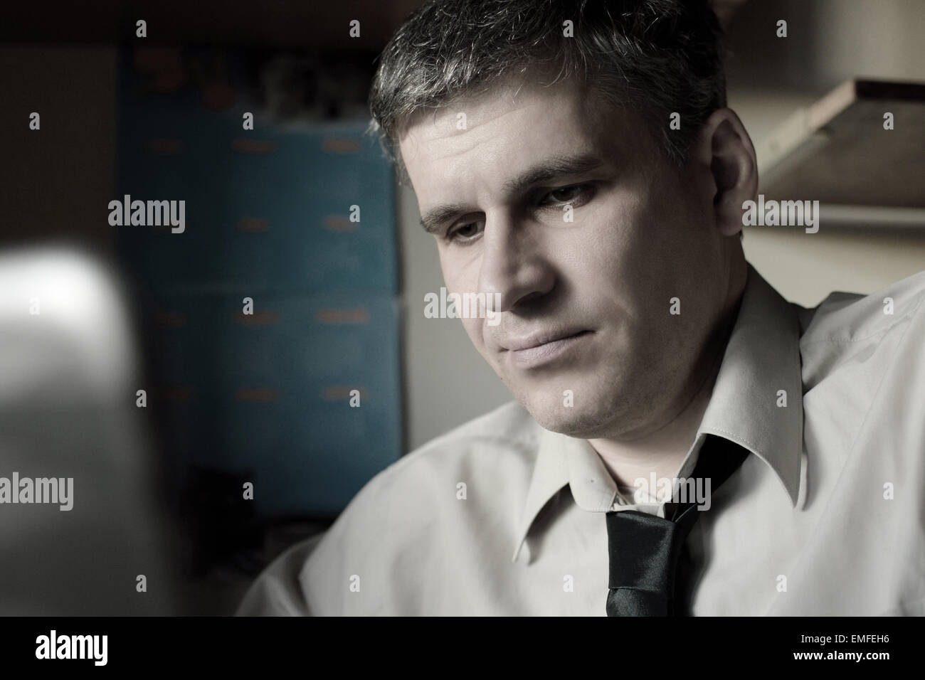 Man at dark computer hi-res stock photography and images - Alamy