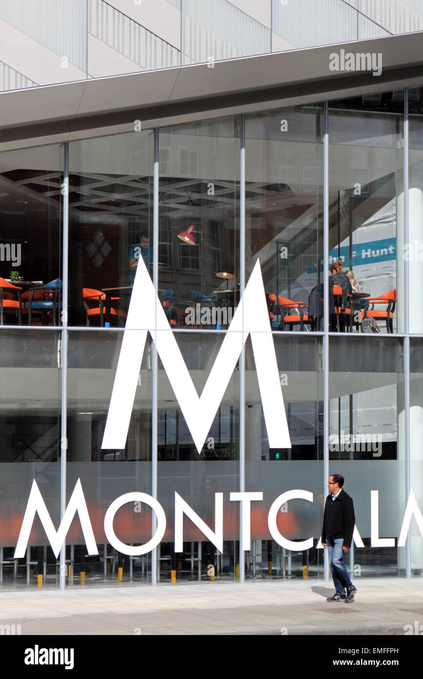 Modern luxury hotel foyer hi-res stock photography and images - Alamy